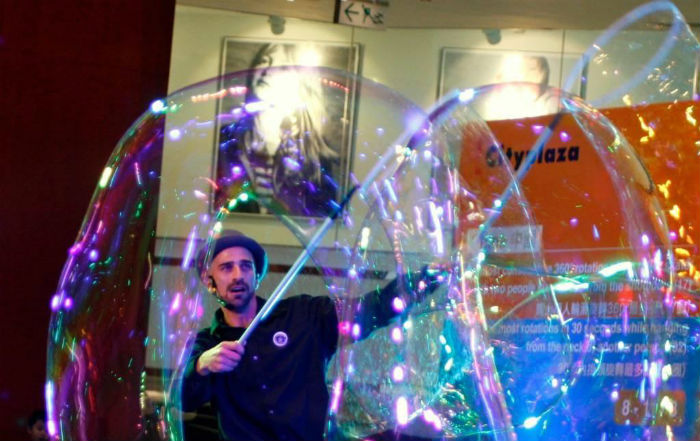 Booking agent for Sam Sam The Bubble Man - Children & Family Shows ...