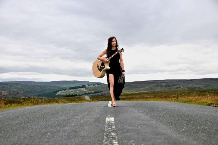Booking agent for Abi Alton - X Factor 2013 Singer | Contraband Events