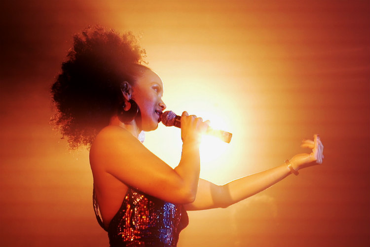 Hire 70s Soul Singers | Book Female 70s Soul Trio - Midnight Train ...